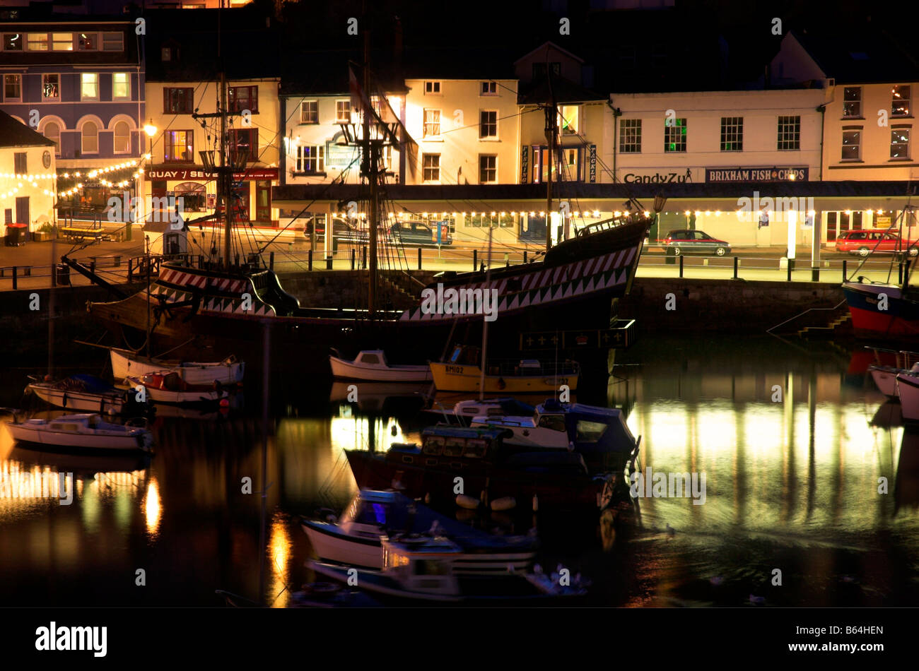 Brixham harbour at night Stock Photo - Alamy