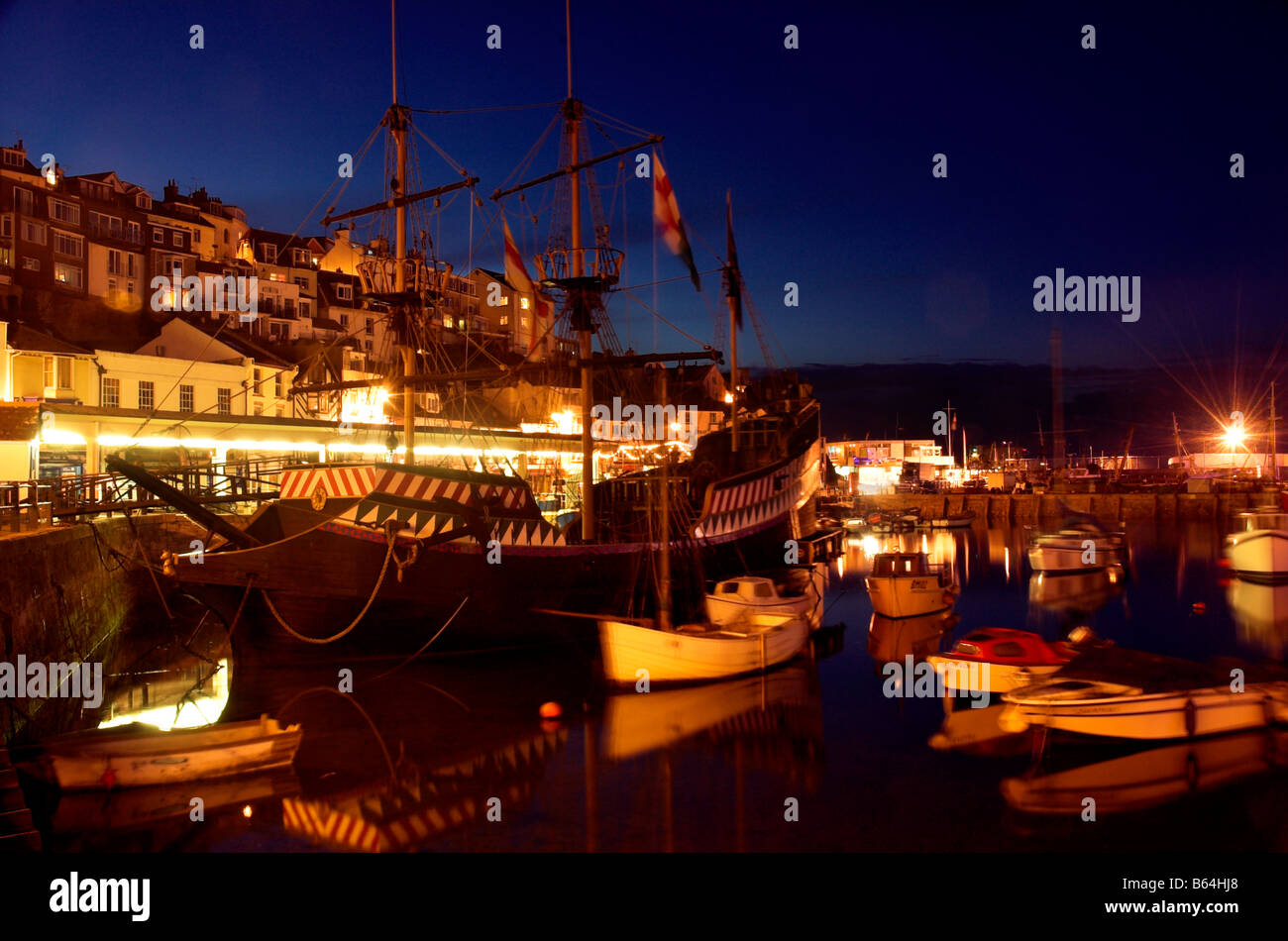 Brixham harbour at night Stock Photo - Alamy