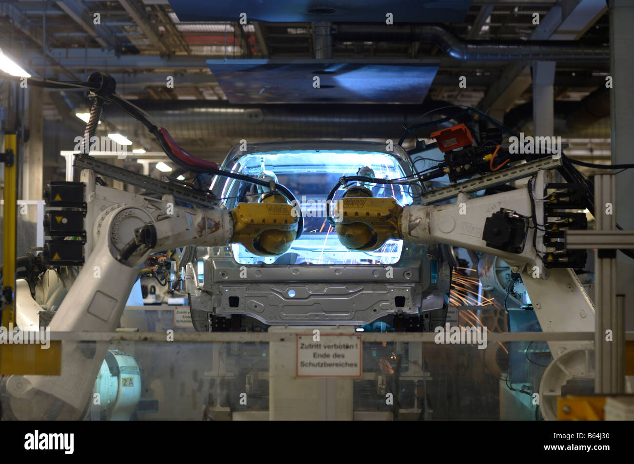 VW Car production car Factory Stock Photo - Alamy