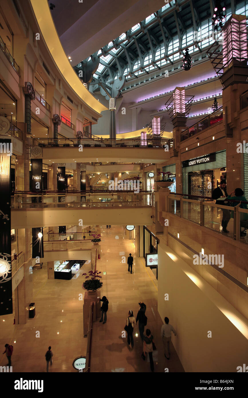 Taiwan shopping mall hi-res stock photography and images - Alamy