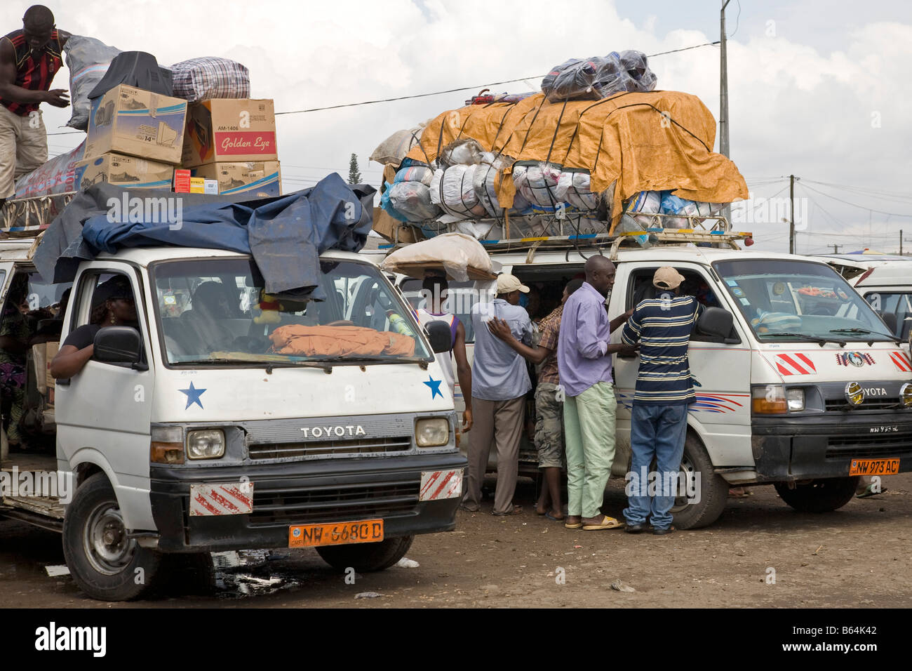 Minibus Douala Cameroon Stock Photo - Alamy