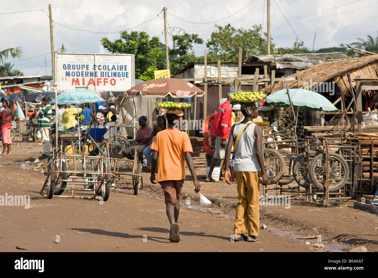 Cameroon people hi-res stock photography and images - Alamy