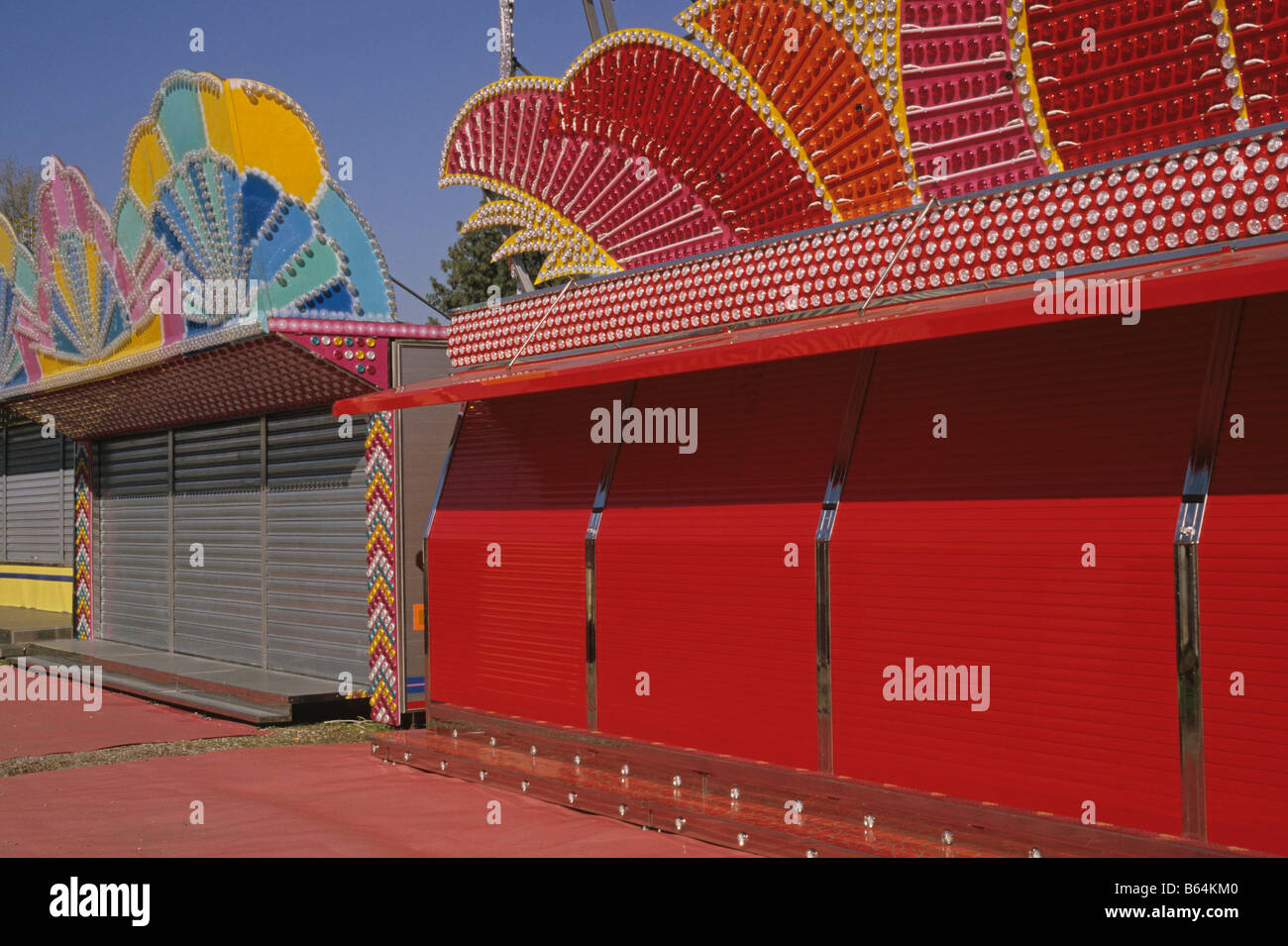 amusement park shut down Stock Photo - Alamy