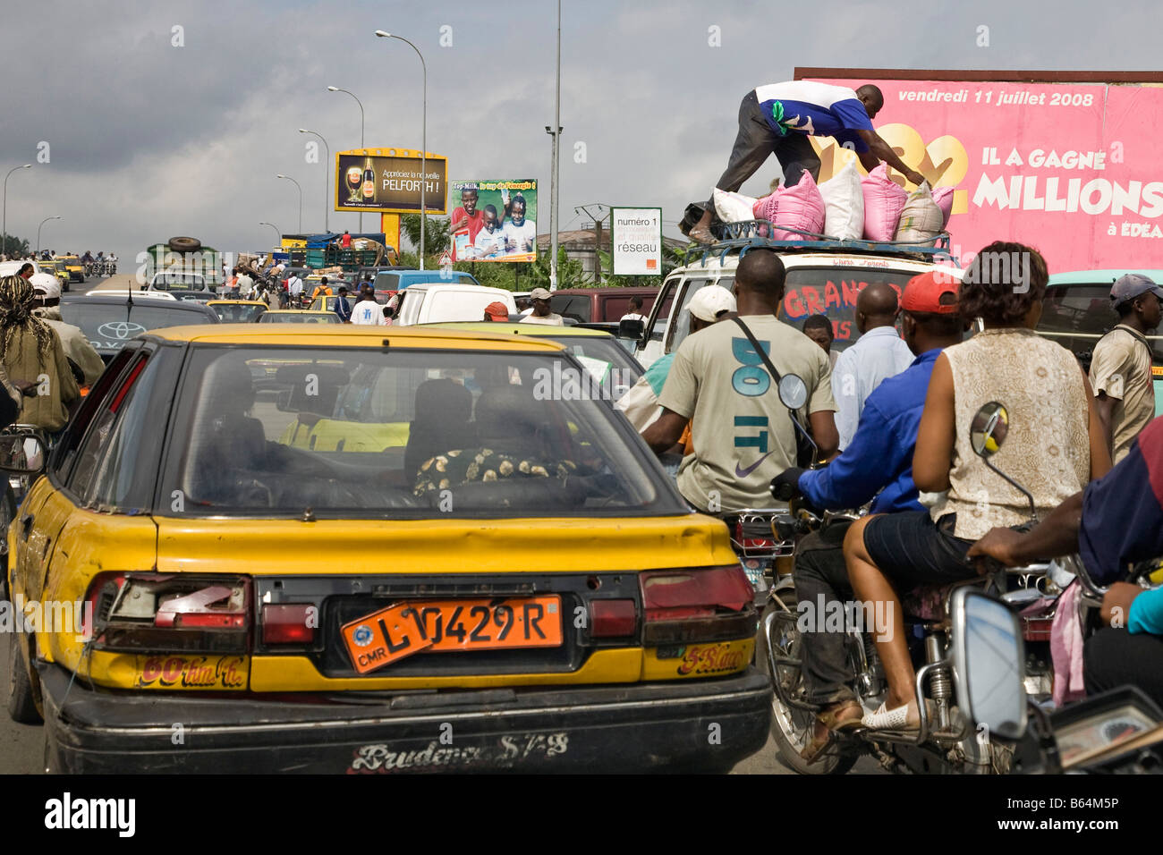 Cameroon Bus High Resolution Stock Photography and Images - Alamy