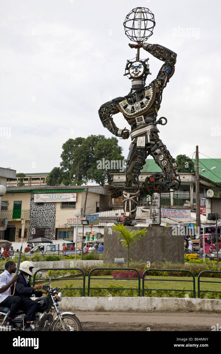 Deido roundabout monument Douala Cameroon Africa Stock Photo - Alamy