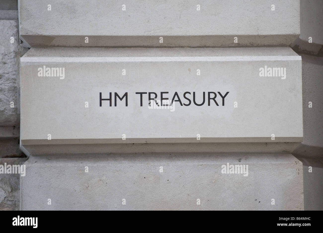 HM Treasury 1 Horse Guards Road LONDON Stock Photo - Alamy