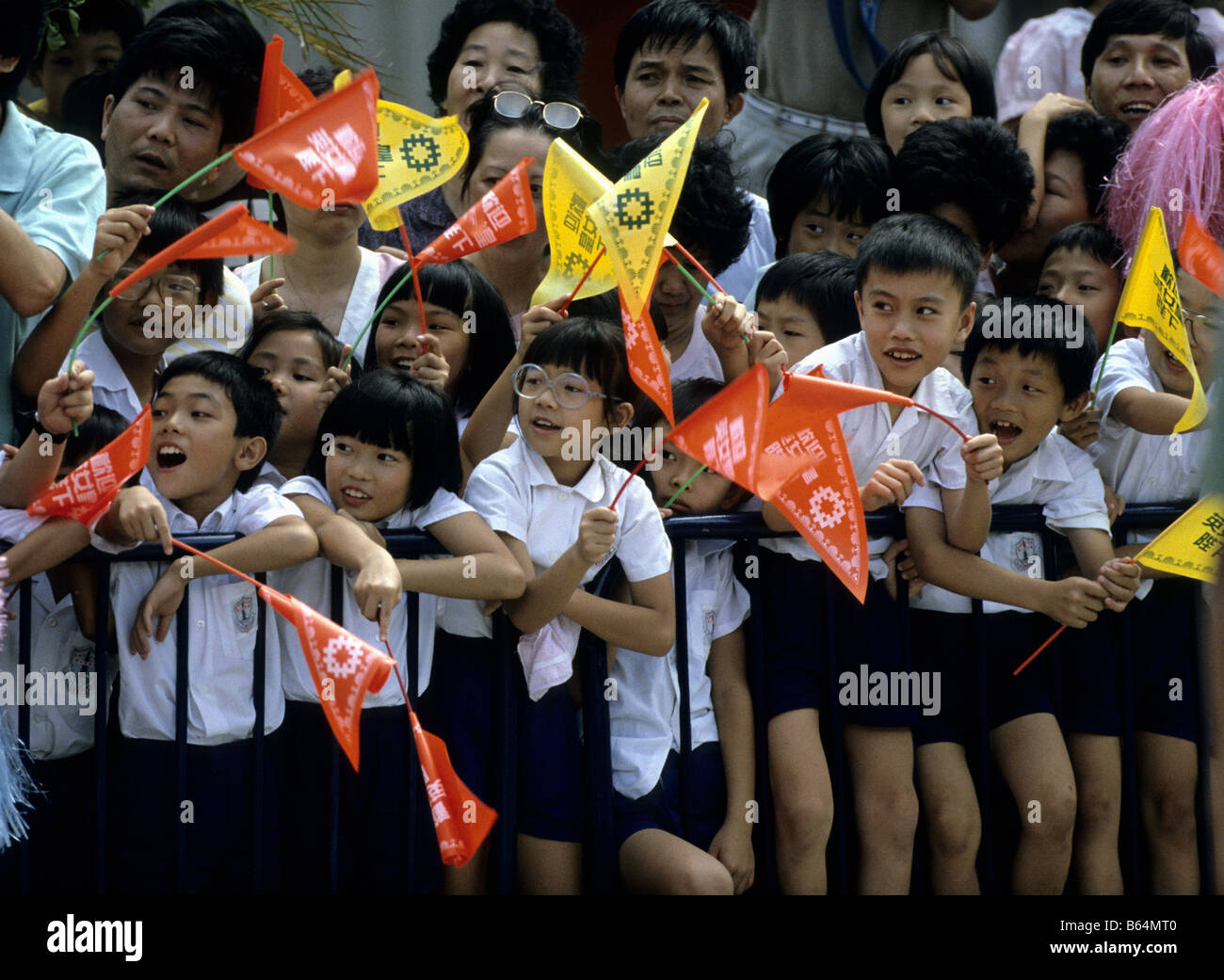 Queen elizabeth ii school children hi-res stock photography and images ...