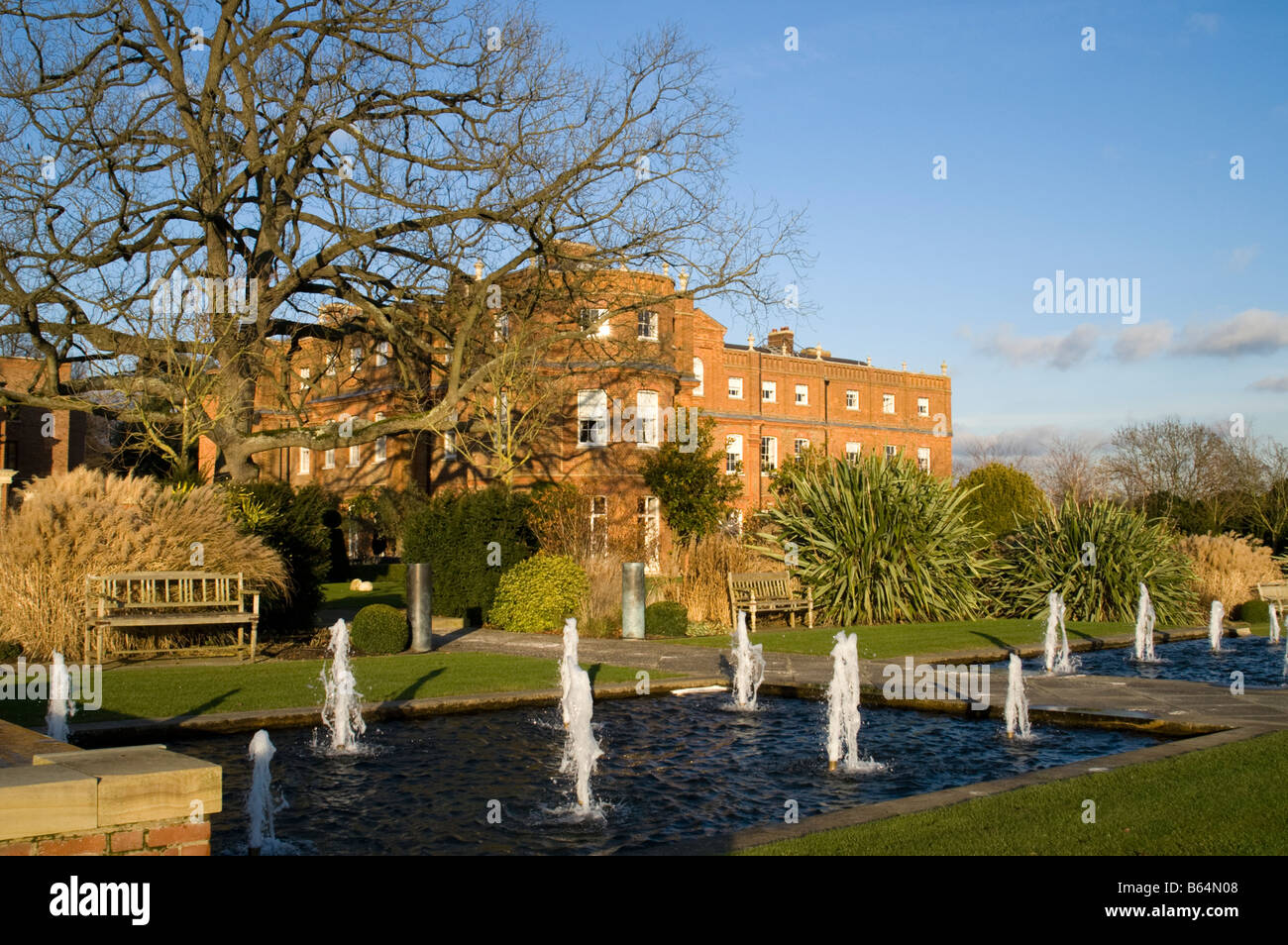 The Grove Hotel Watford High Resolution Stock Photography and Images ...