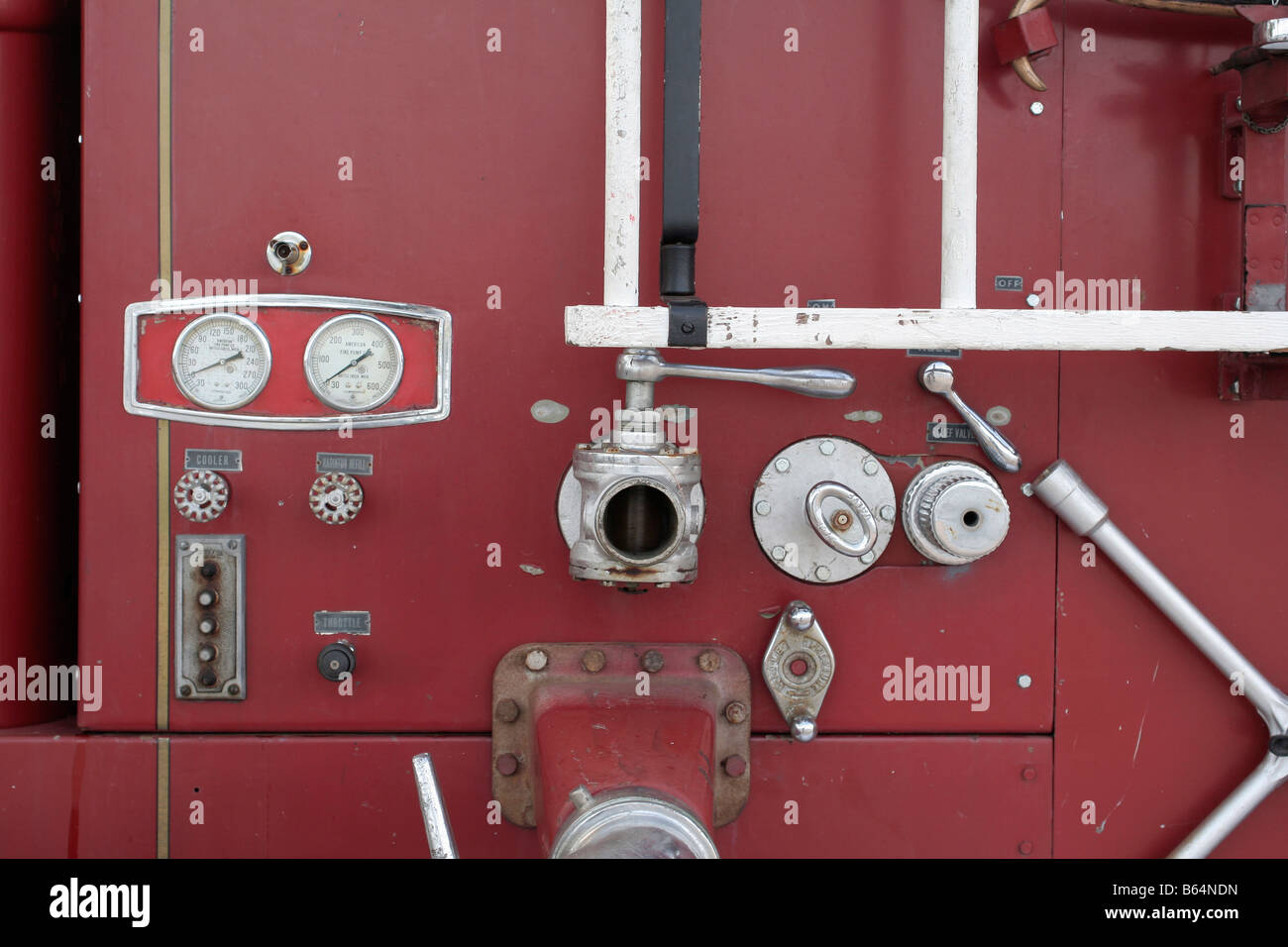 Antique fire engine hi-res stock photography and images - Alamy