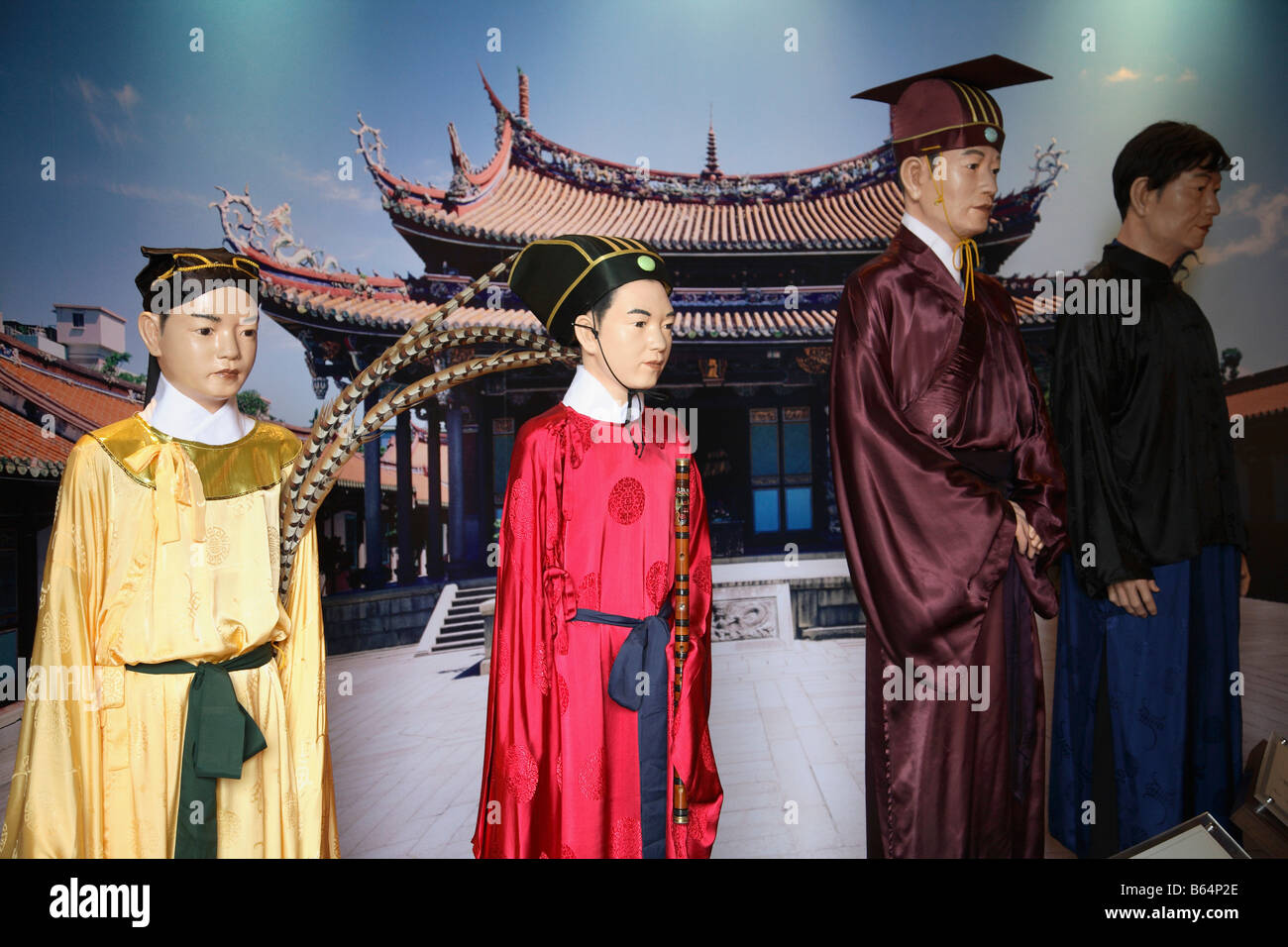 Historical costumes hi-res stock photography and images - Alamy