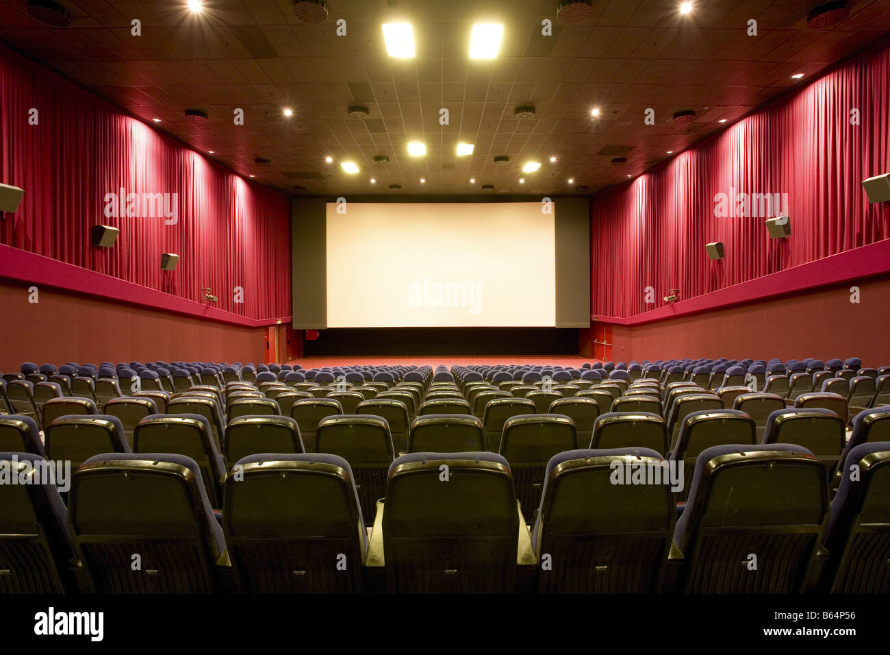 empty cinema auditorium Stock Photo - Alamy
