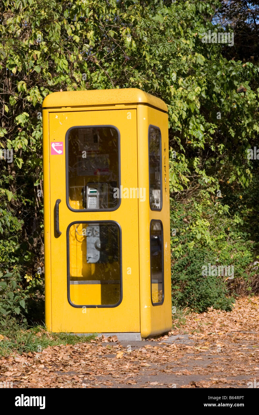 Phonebox hi-res stock photography and images - Alamy