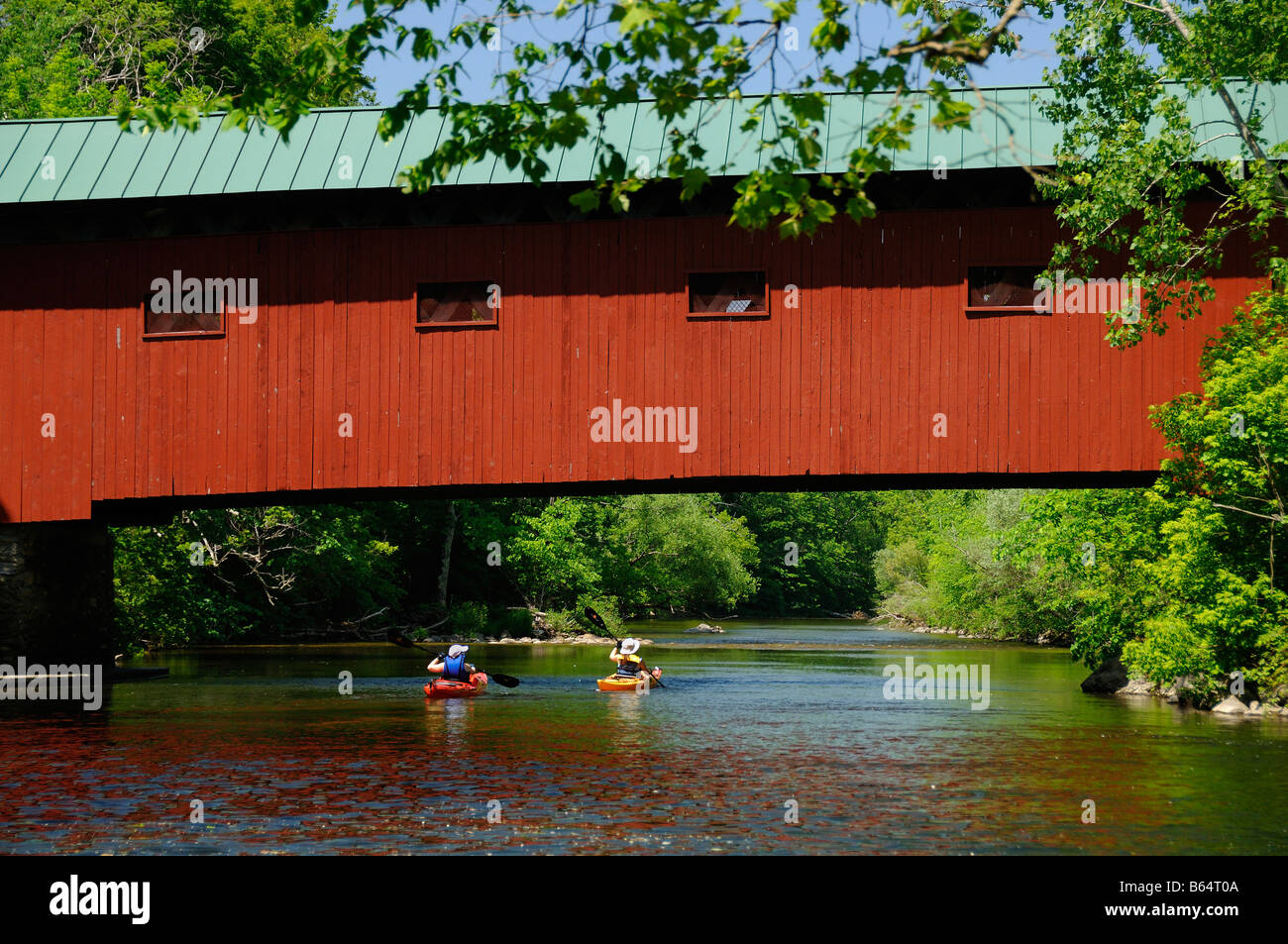 Kayaking on the Battenkill river under Covered bridge road Vermont ...
