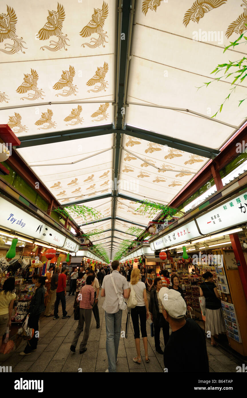 Traditional shops of Nakamise-dori. Path to Senso-ji Temple (aka ...