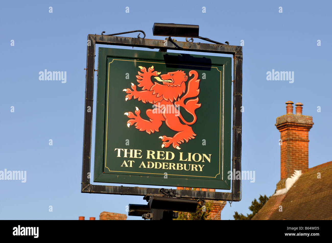 The Red Lion pub sign, Adderbury, Oxfordshire, England, UK Stock Photo ...