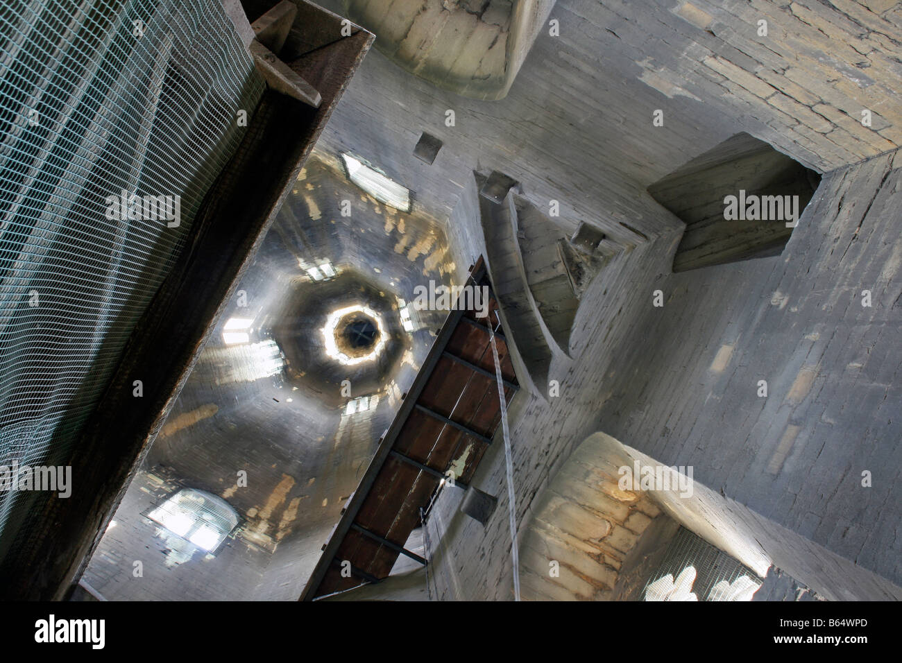 Inside view of church hi-res stock photography and images - Alamy