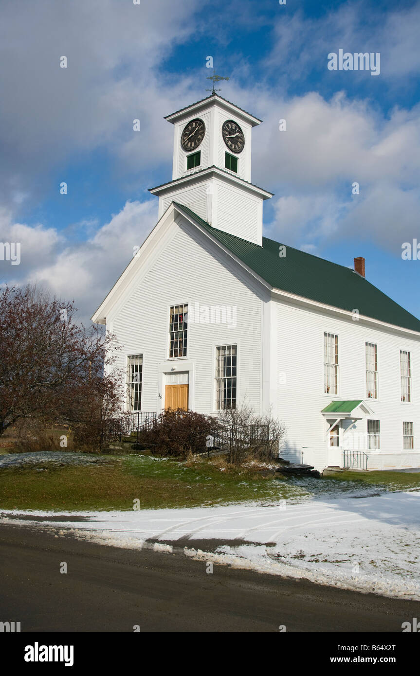 Rural church building hi-res stock photography and images - Alamy
