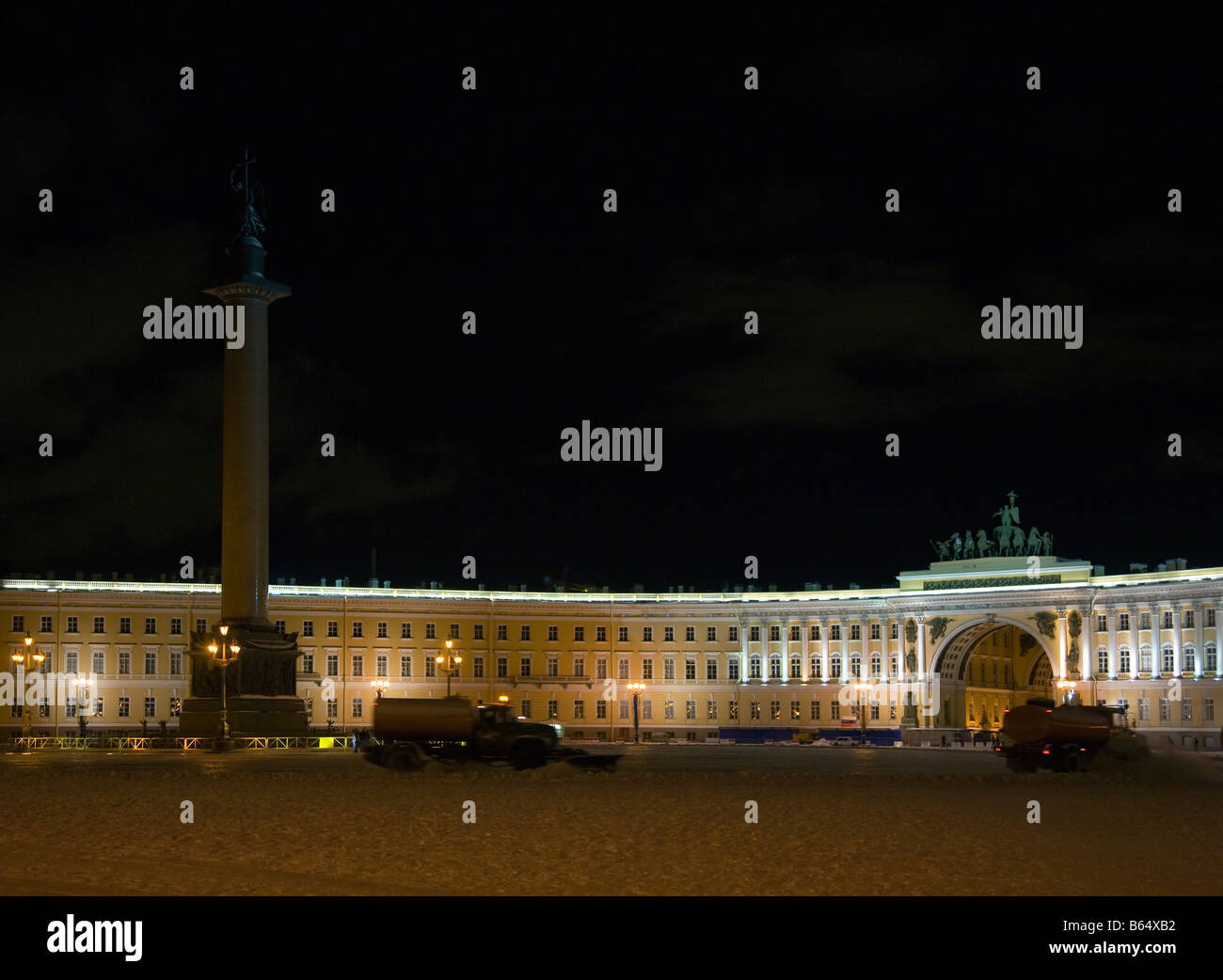 Building winter palace alexander hi-res stock photography and images ...