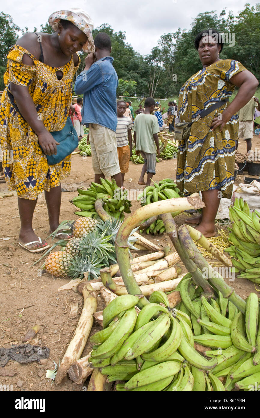 Market stall cameroon hi-res stock photography and images - Alamy