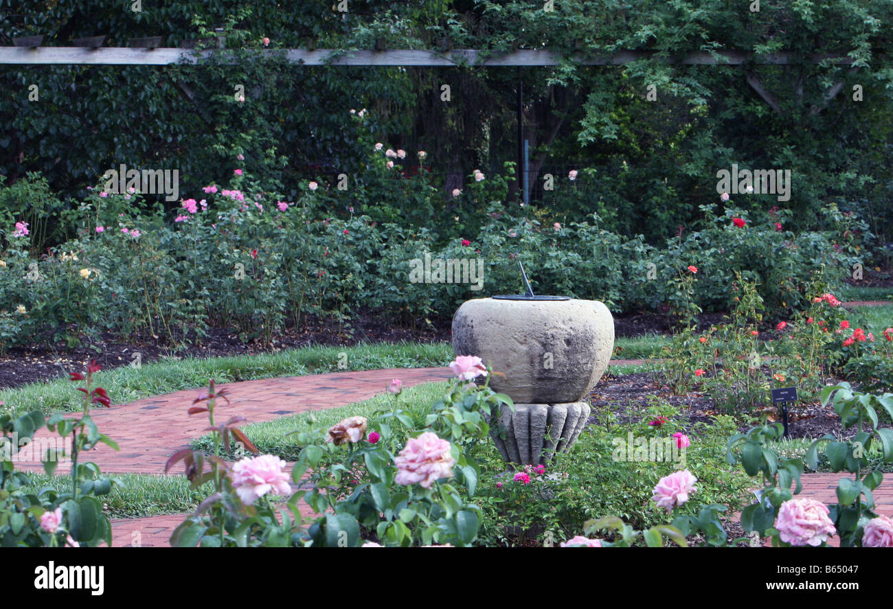Formal Rose Garden High Resolution Stock Photography and Images - Alamy