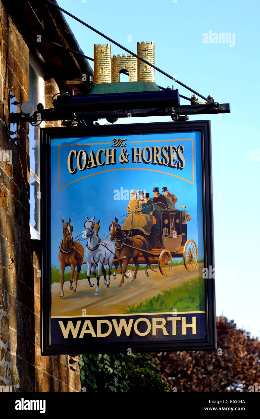 Coach and horses pub sign hi-res stock photography and images - Alamy