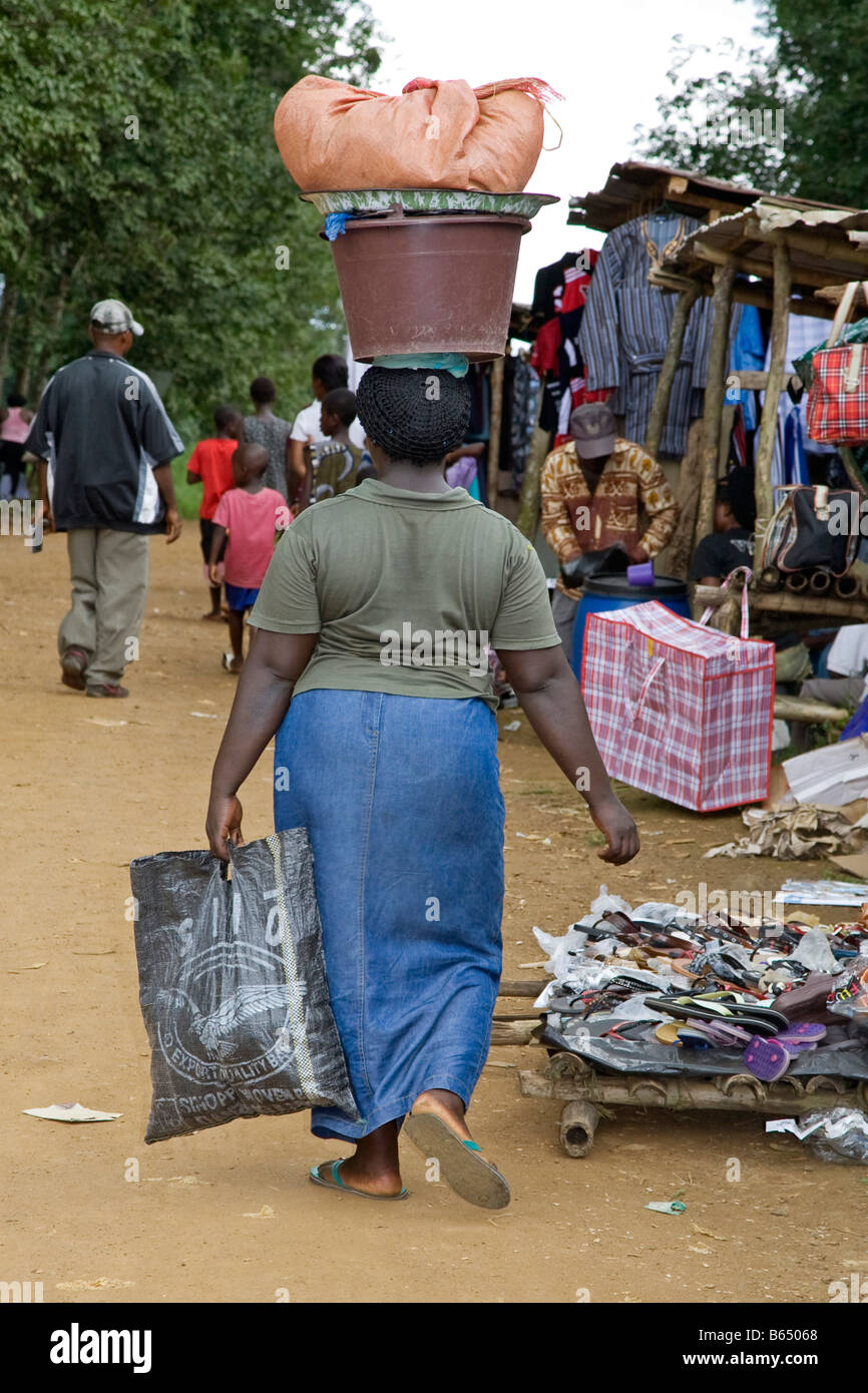 Market stall cameroon hi-res stock photography and images - Alamy