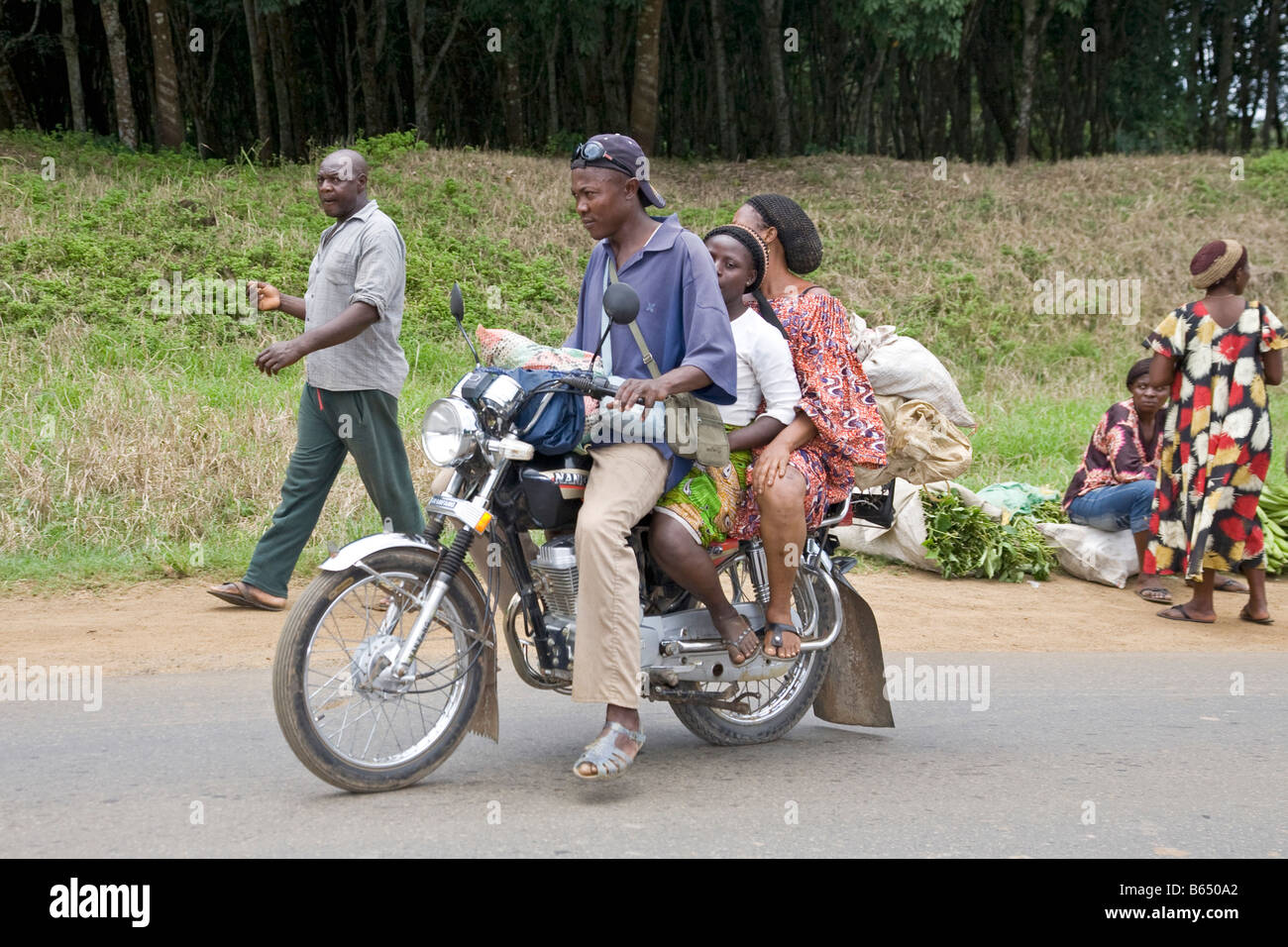 Taxi Cameroon High Resolution Stock Photography and Images - Alamy