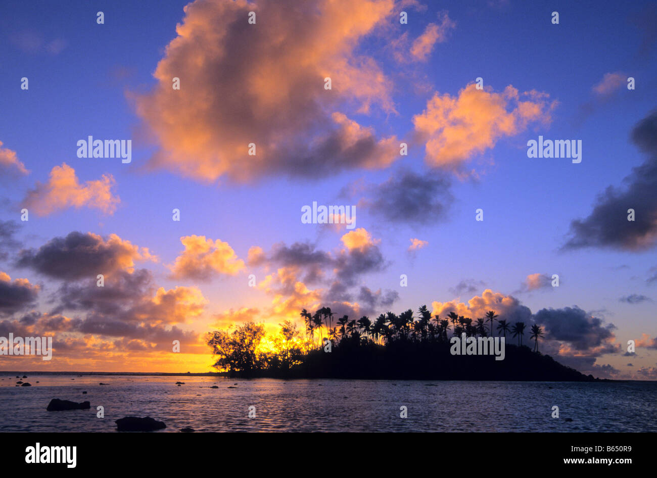 Cook Islands, Roratonga, Pacific Ocean, sunrise, Island Stock Photo - Alamy