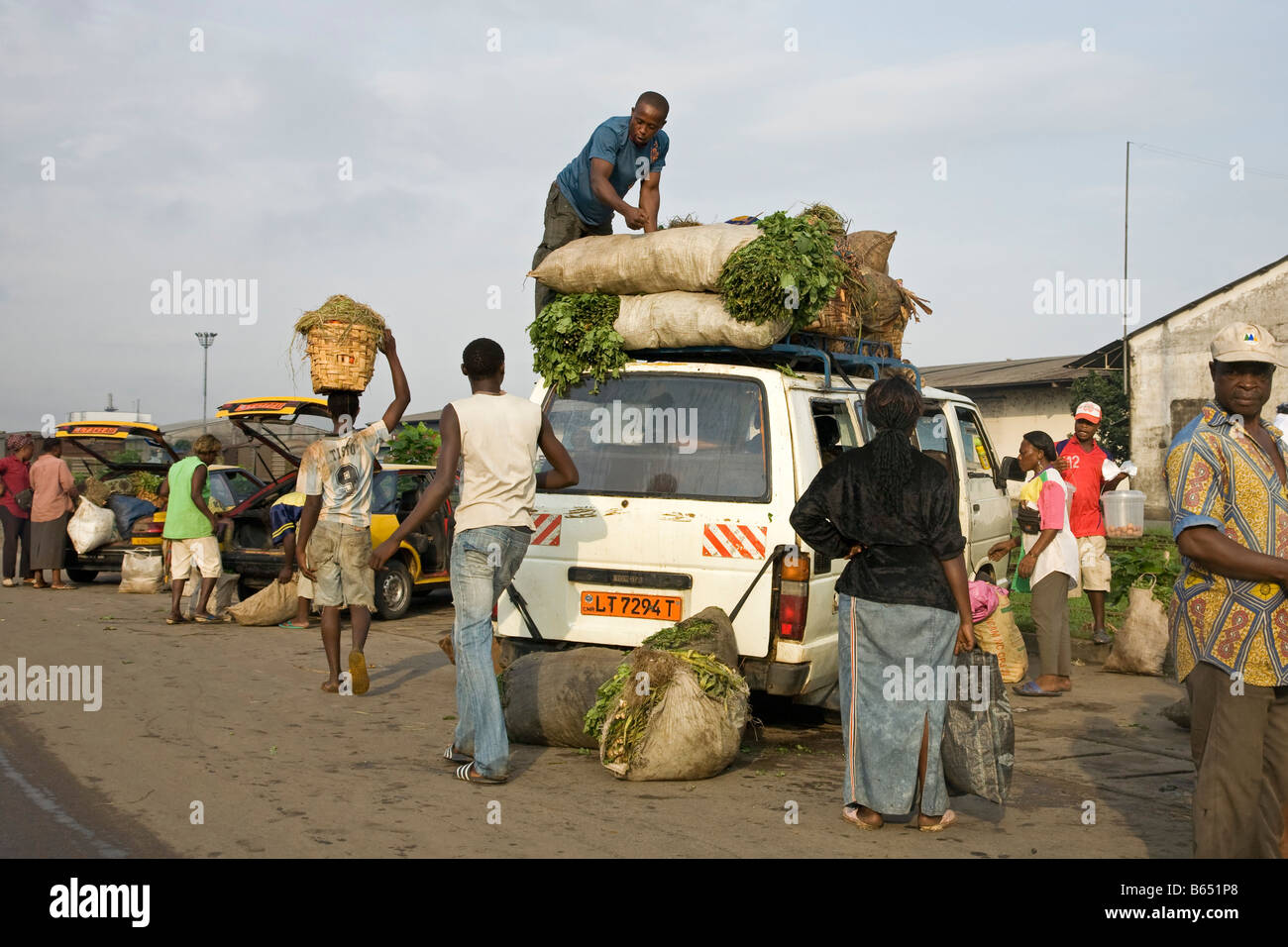 Taxi Cameroon High Resolution Stock Photography and Images - Alamy