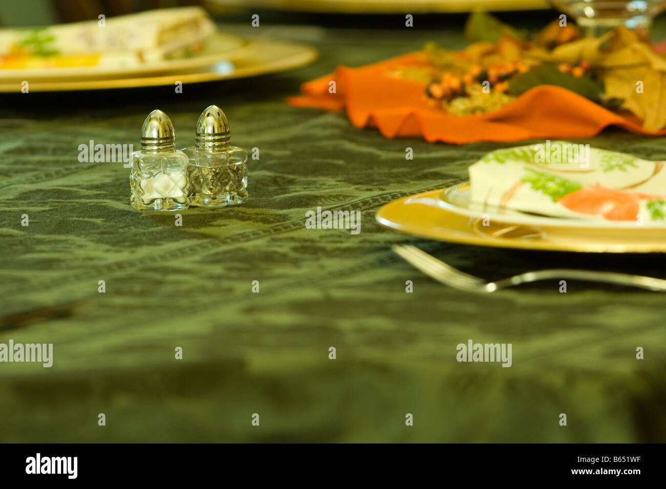 Close up formal dinner table hi-res stock photography and images - Alamy