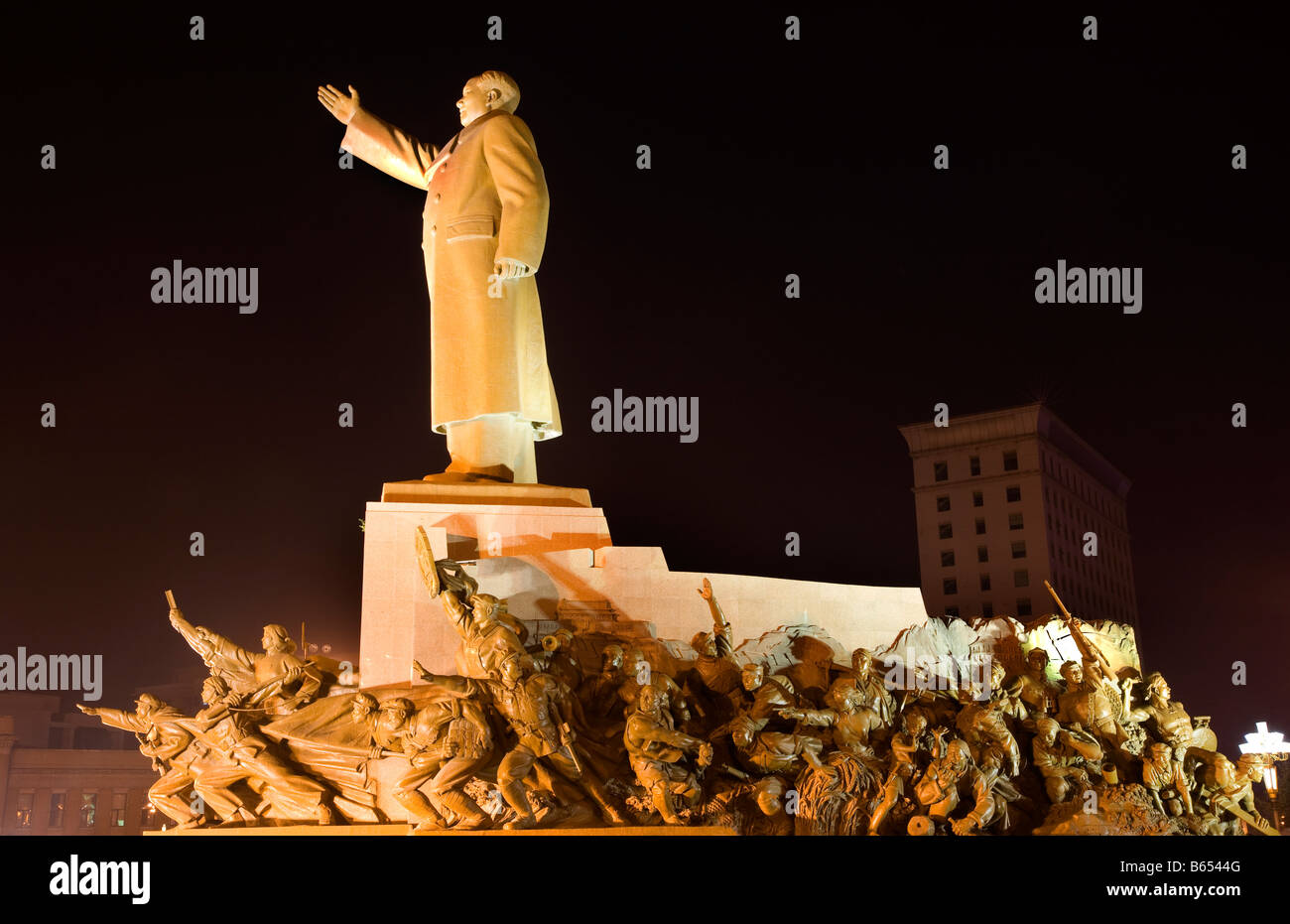 Mao Statue Long Side View With Heroes Zhongshan Square Shenyang ...