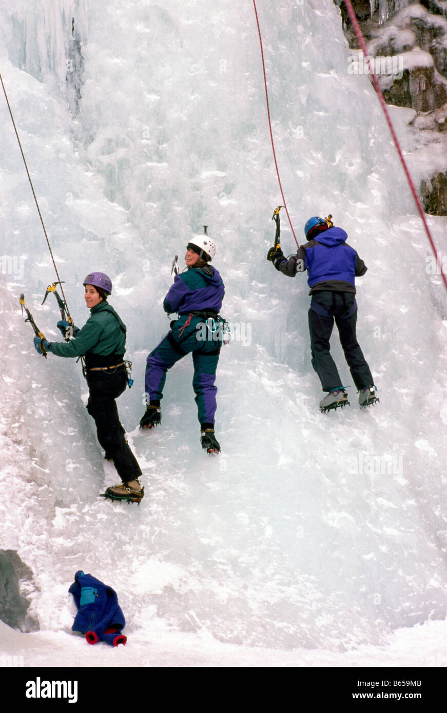 Beginner climbers hi-res stock photography and images - Alamy