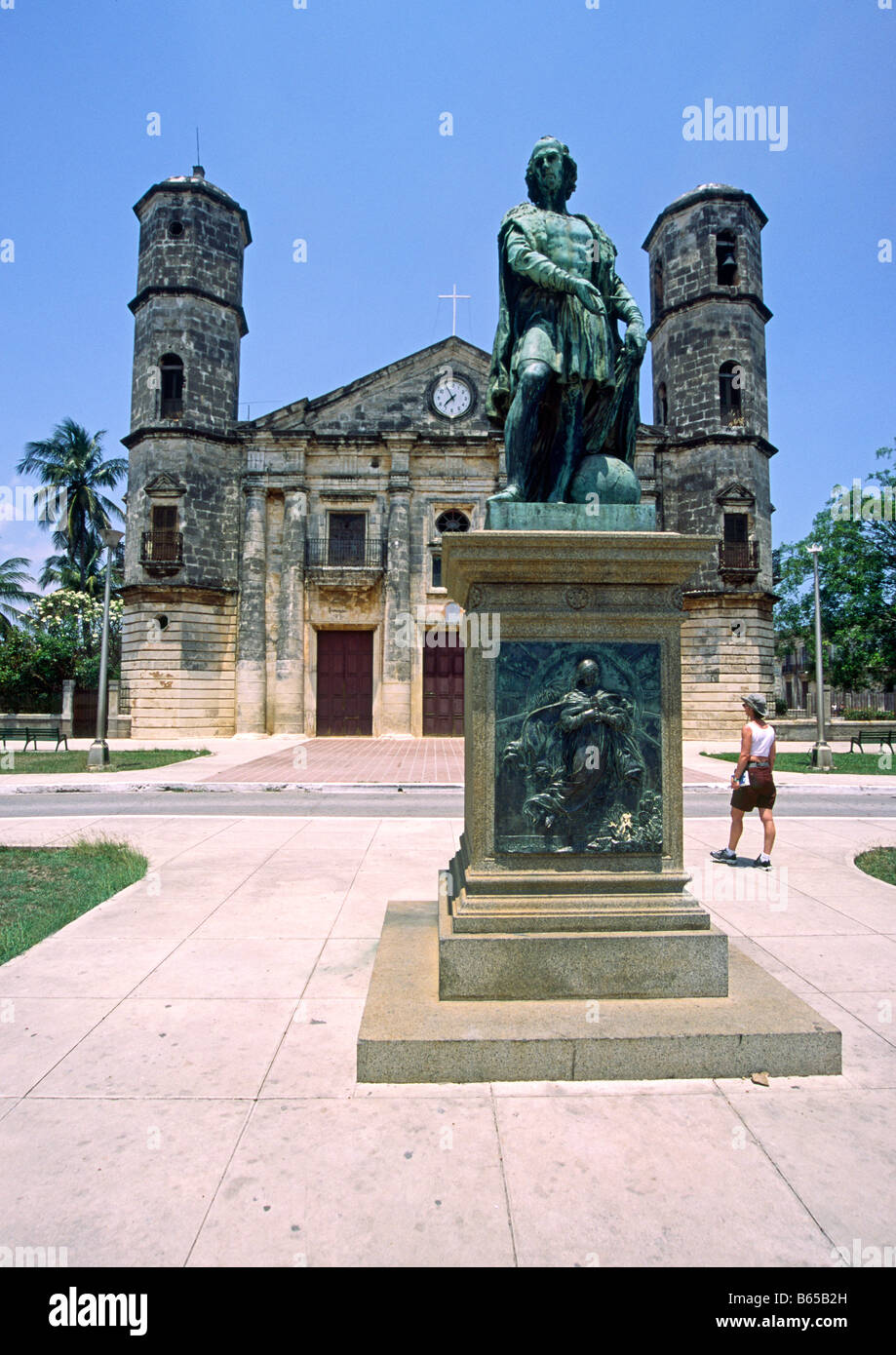 statue of christopher columbus in cardenas cuba Stock Photo - Alamy