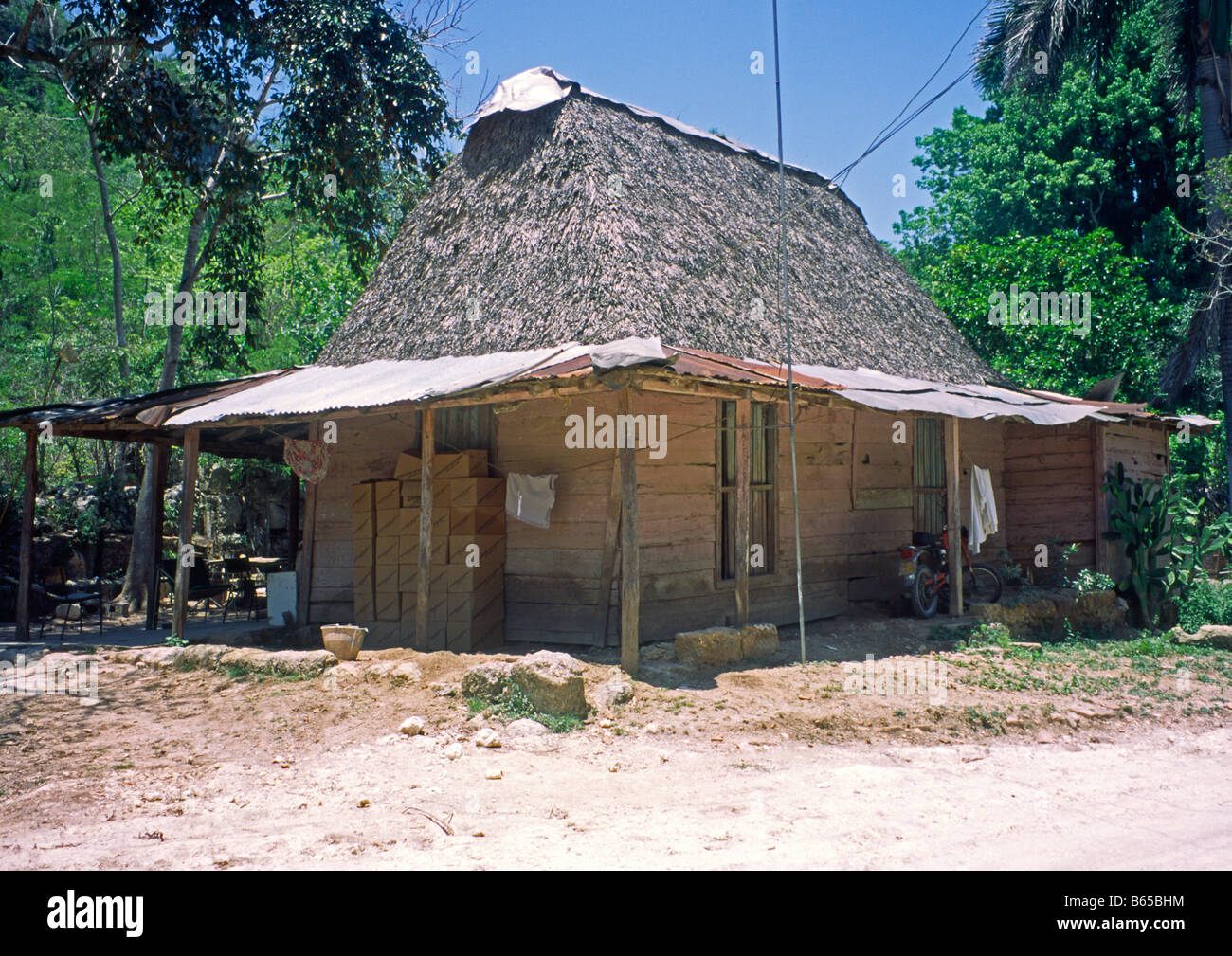 a straw hut in Cuba Stock Photo - Alamy