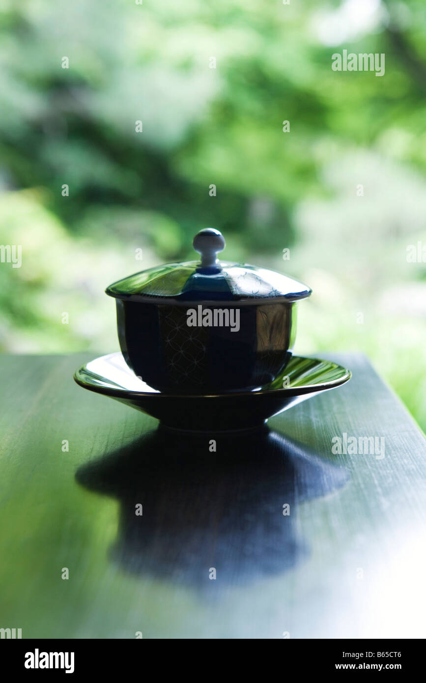 Japanese covered bowl hi-res stock photography and images - Alamy