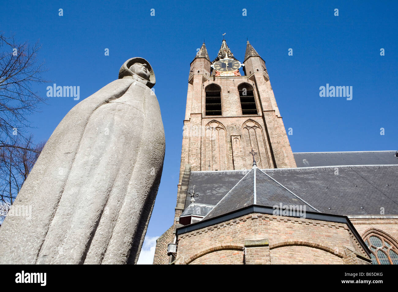 The Old Church oude Kerk in Delft The Netherlands Stock Photo - Alamy