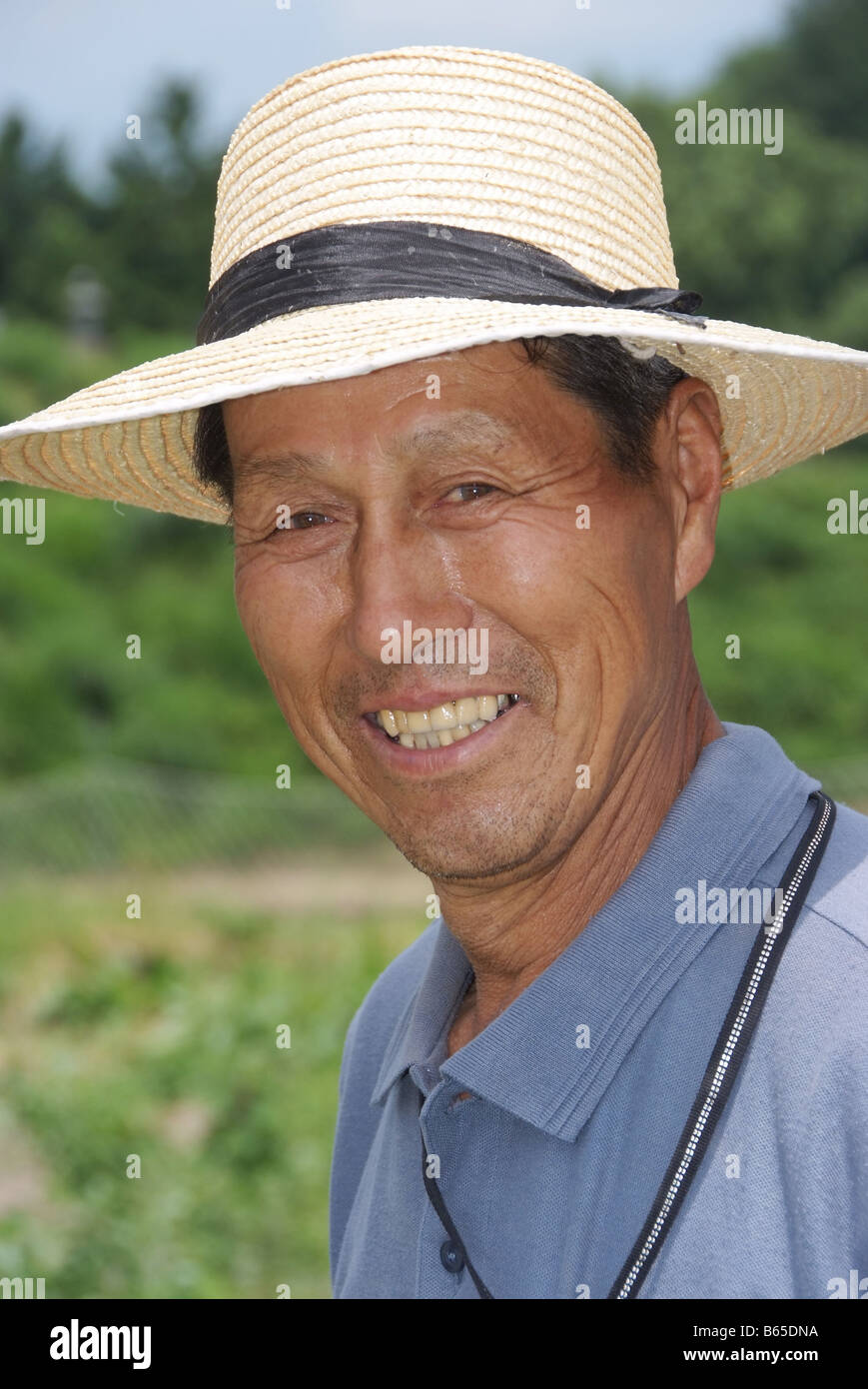 Portrait of a Japanese farmer Stock Photo - Alamy