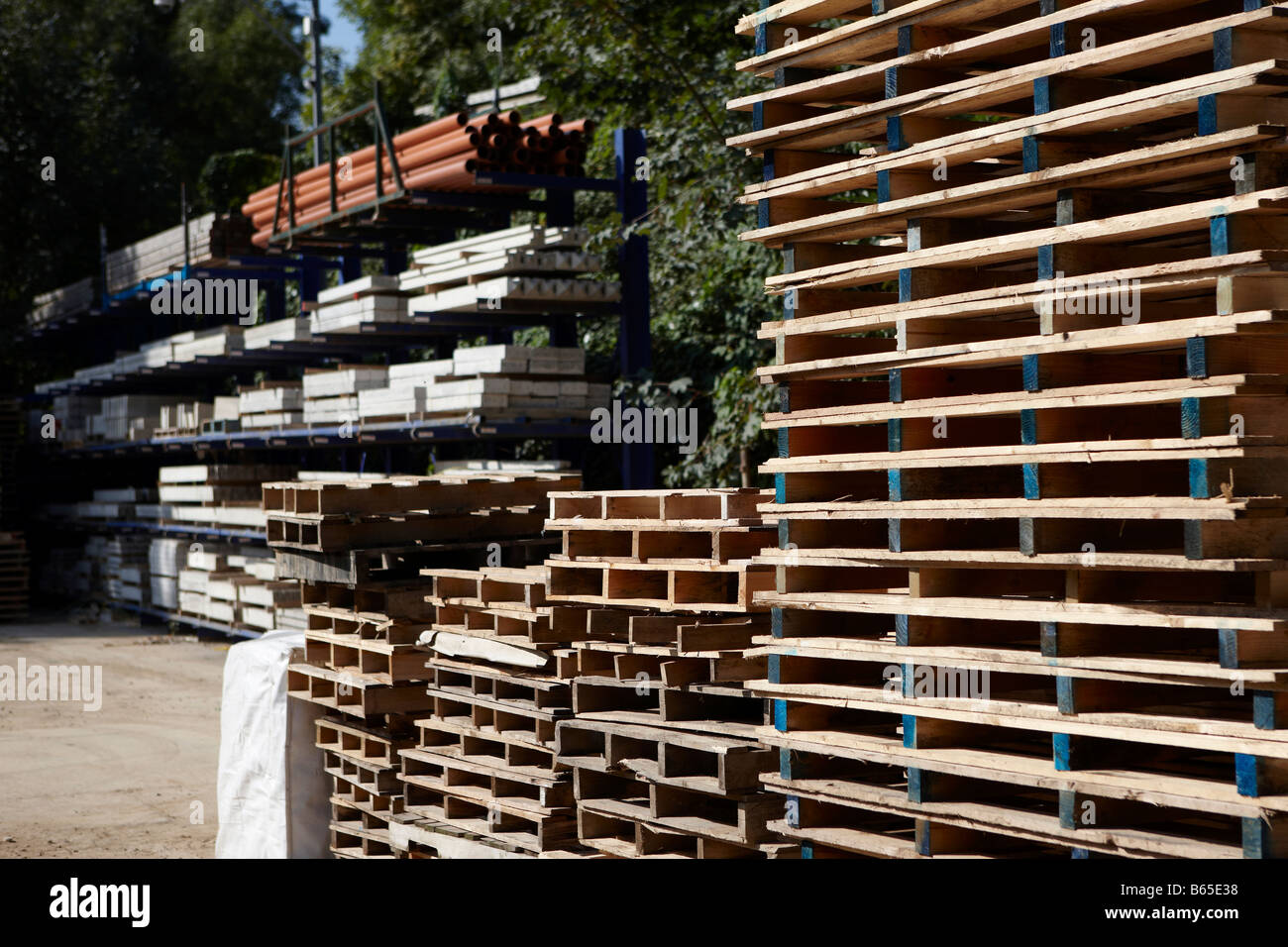 Pallet Racks Stock Photos & Pallet Racks Stock Images - Alamy
