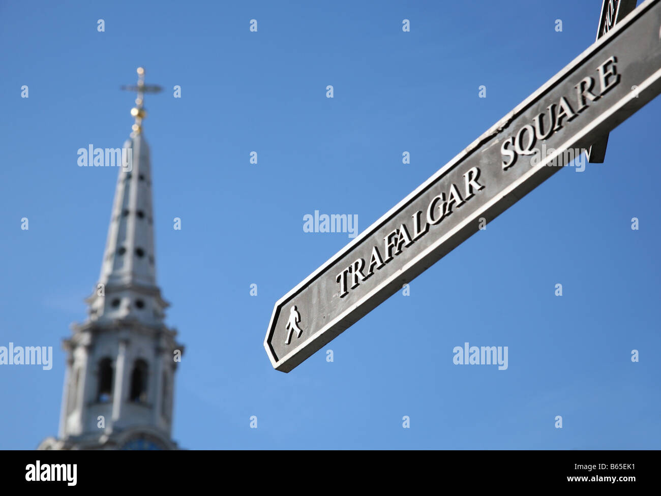 Trafalgar square direction sign hi-res stock photography and images - Alamy