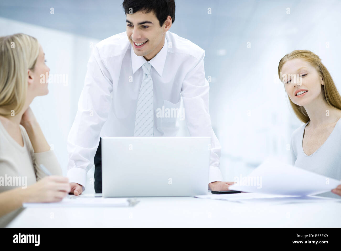 Office workers over view desks hi-res stock photography and images - Alamy