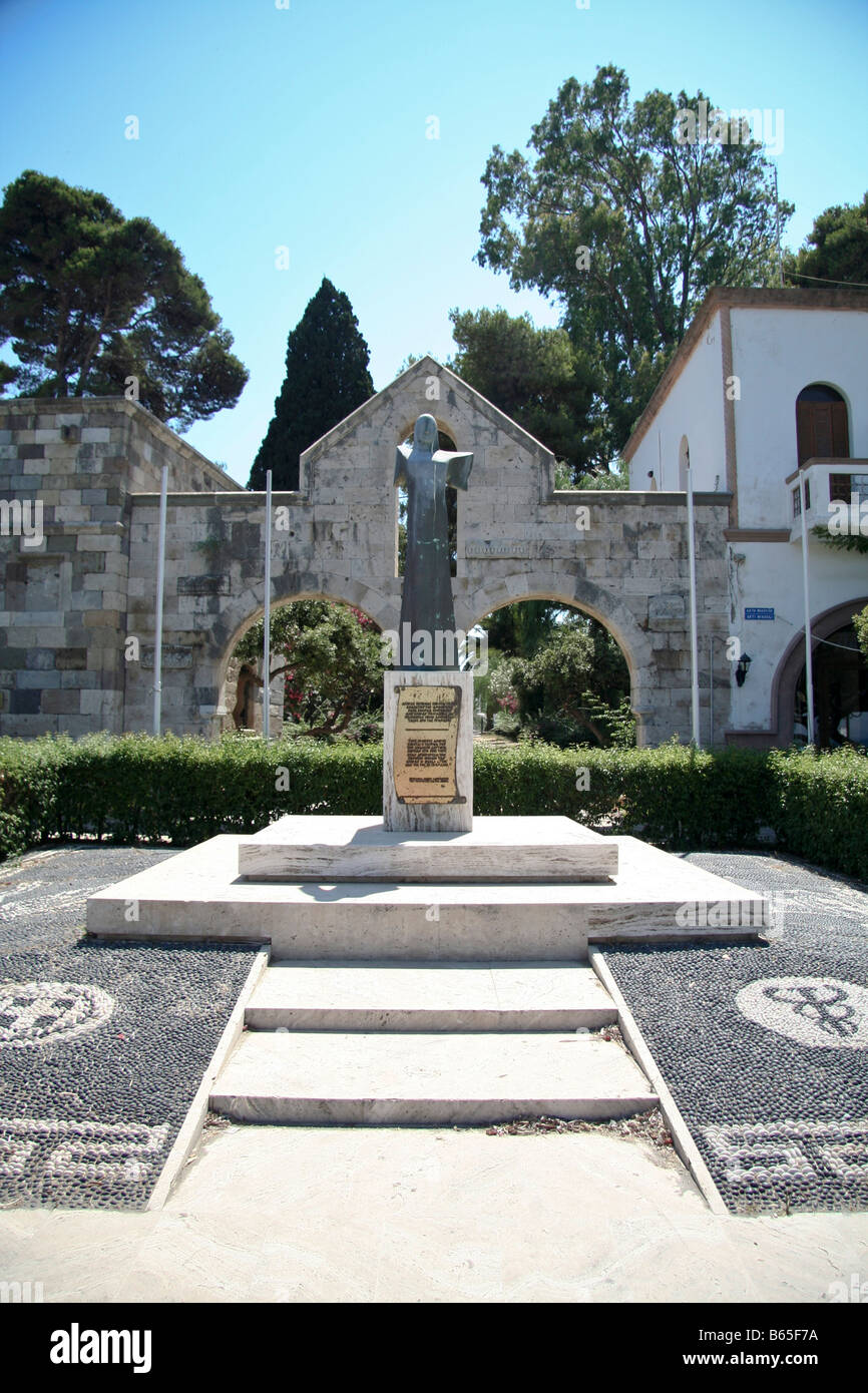 Statue in front of the Eastern Gate between the Agora and the kos ...