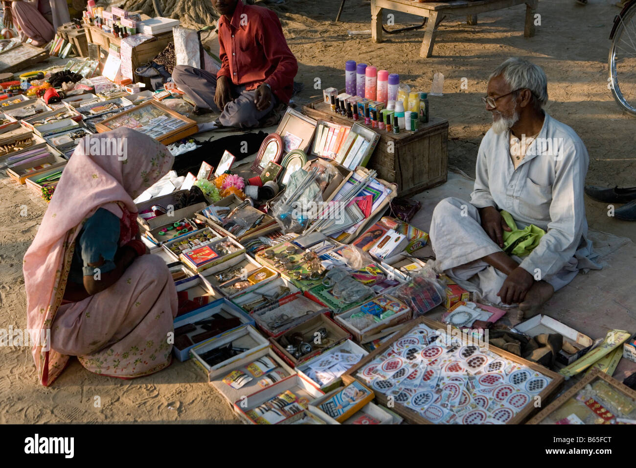 Re bareli hi-res stock photography and images - Alamy
