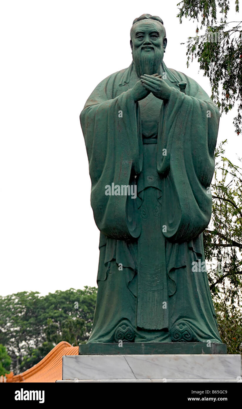 Statue of the philosopher and teacher Confucius at the Chinese Garden ...