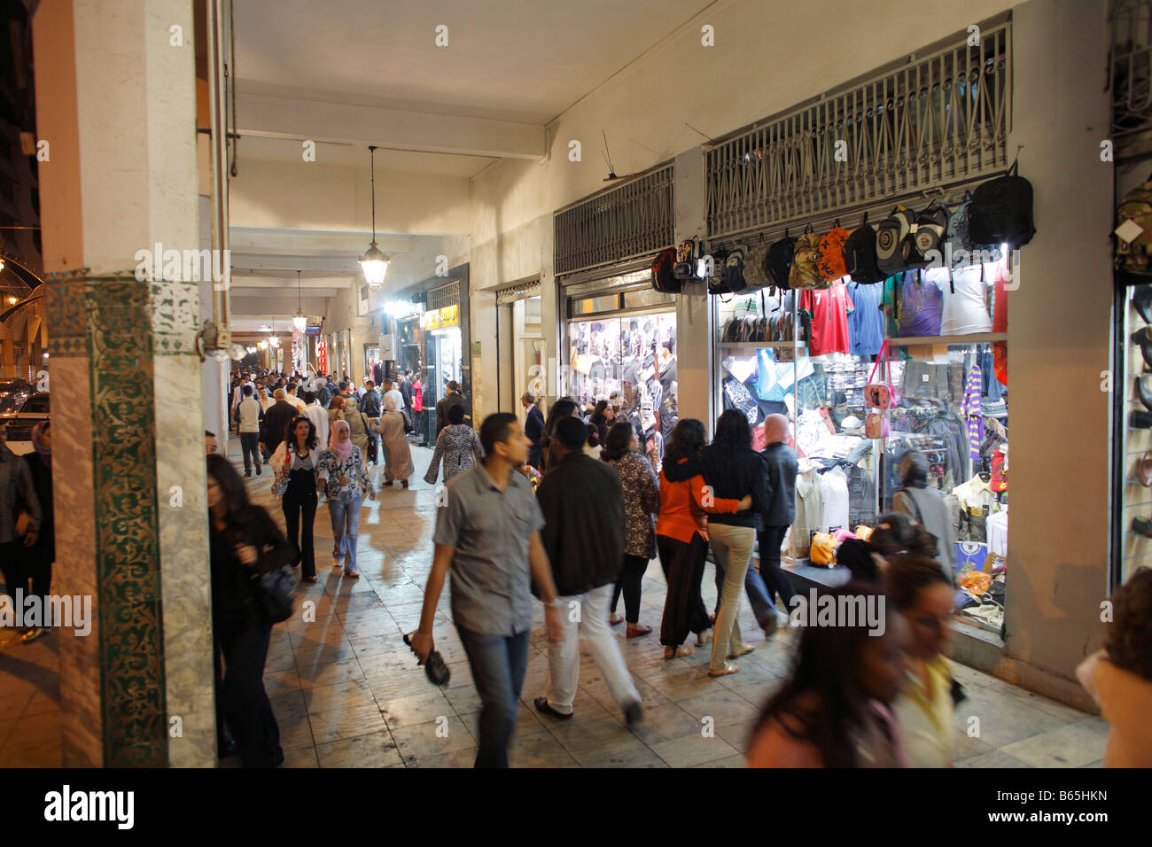 Crowd of shoppers, Ville Nouvelle , Rabat, Morocco Stock Photo - Alamy