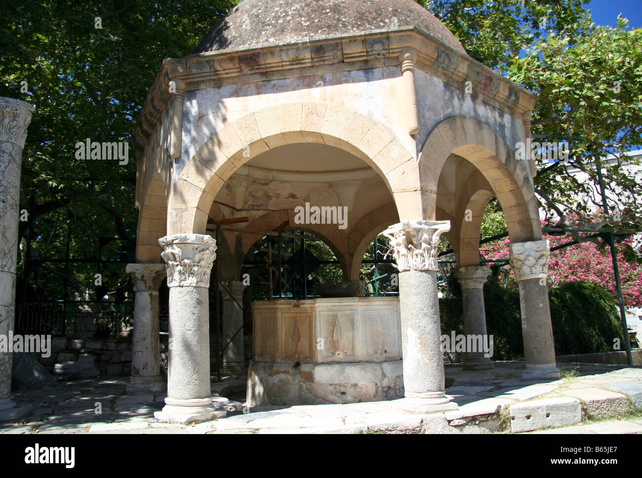 Plateia of the Plane Tree of Hippocrates, Kos Town Stock Photo - Alamy