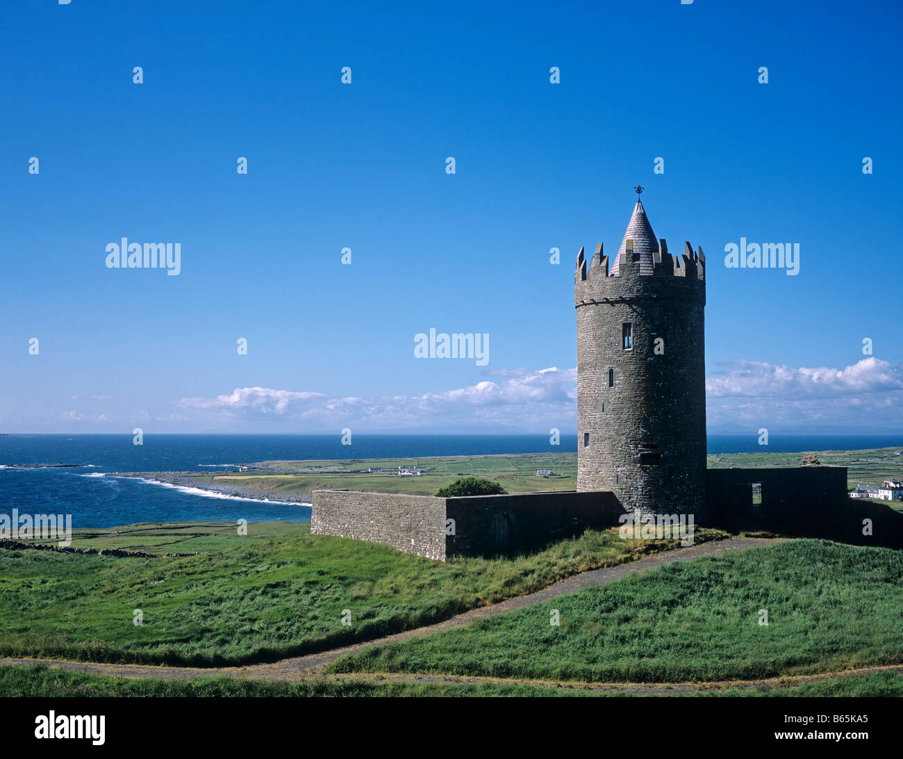 Doolin co clare hi-res stock photography and images - Alamy