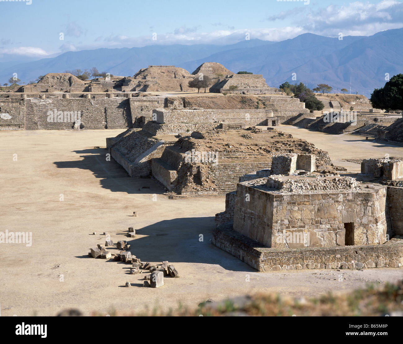 Monte Alban, Mexico. Gran Plaza to north Stock Photo - Alamy