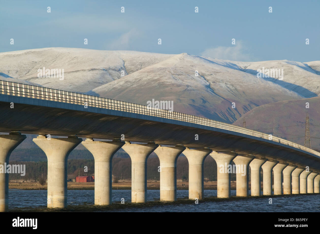 Scottish roads and transport bridge hi-res stock photography and images ...