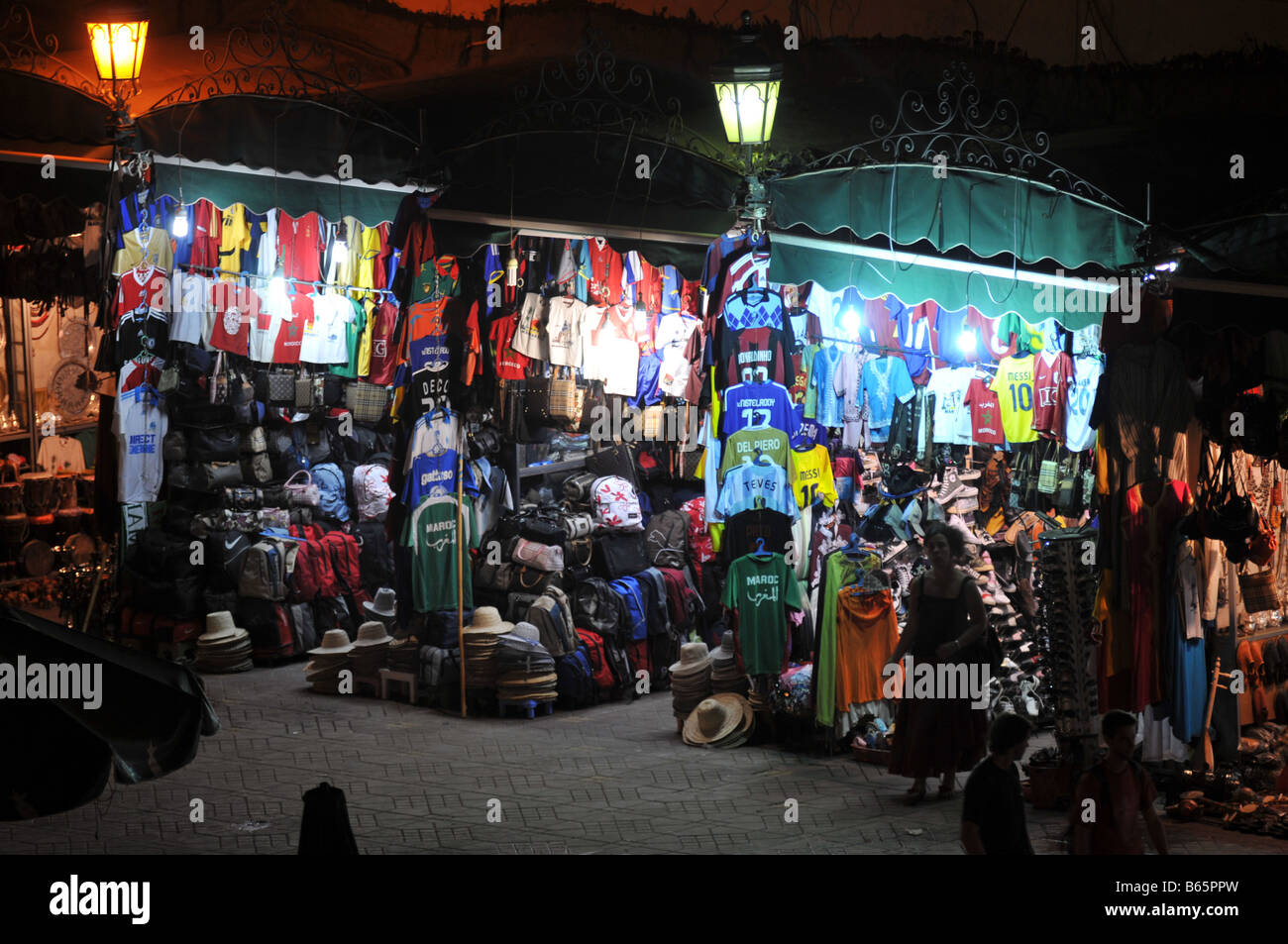 Morocco markets hi-res stock photography and images - Alamy