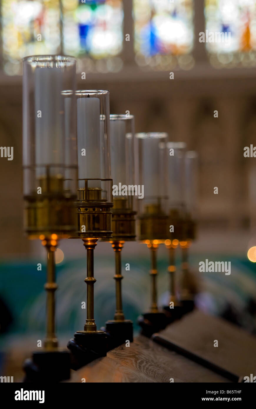Line of candles hi-res stock photography and images - Alamy